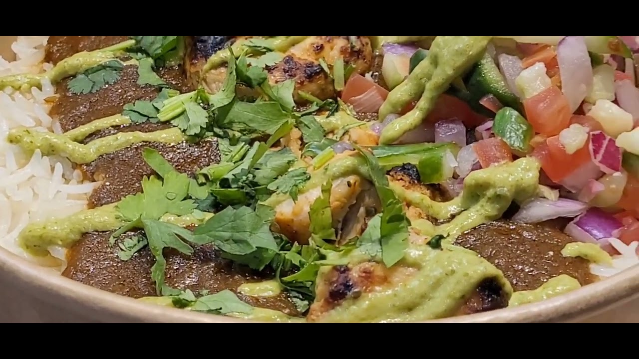 SHORT Indian Street Food | Chaska | Food Review | Samosa poutine | Rice ...