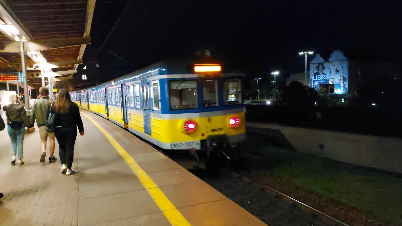 [🇵🇱PL] EN57-1122 + EN57-1107 z S1 SKM 95695 (Gdańsk Śródmieście - Wejherowo) - YouTube