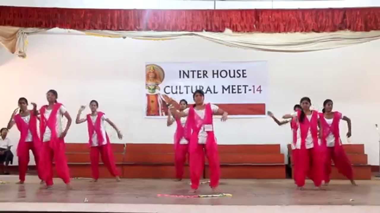 Blue House Girls Group Dance - YouTube