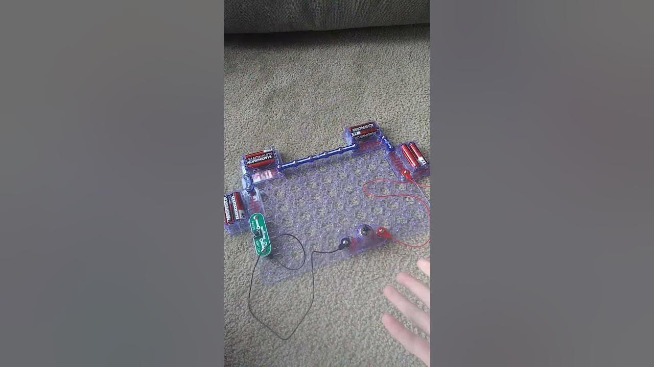 I demonstrated how to make a really strong snap circuit fan #snapcircuit - YouTube