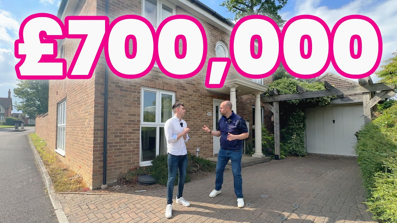 £700,000 detached house tour in Woosehill Wokingham - YouTube