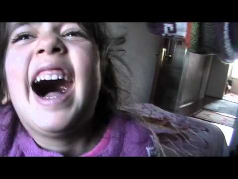 bu nasıl bir gülüştür