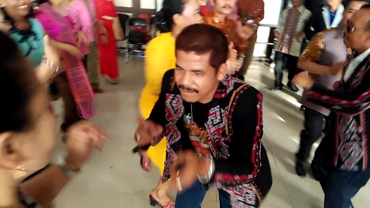 Bonataon Pomparan "Tatea Bulan" Naimarata Se-Sukabumi - YouTube