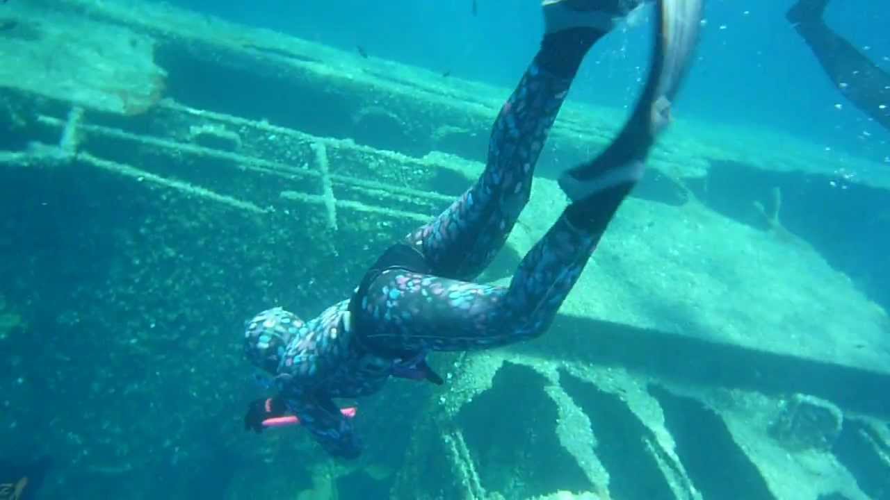 Dentro il relitto di Pomonte - YouTube