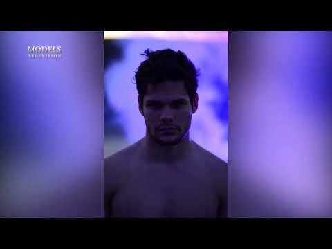 model: John B. / Models Tv Fr