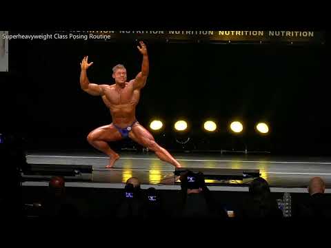 vintage genetics posing - classic bodybuilding