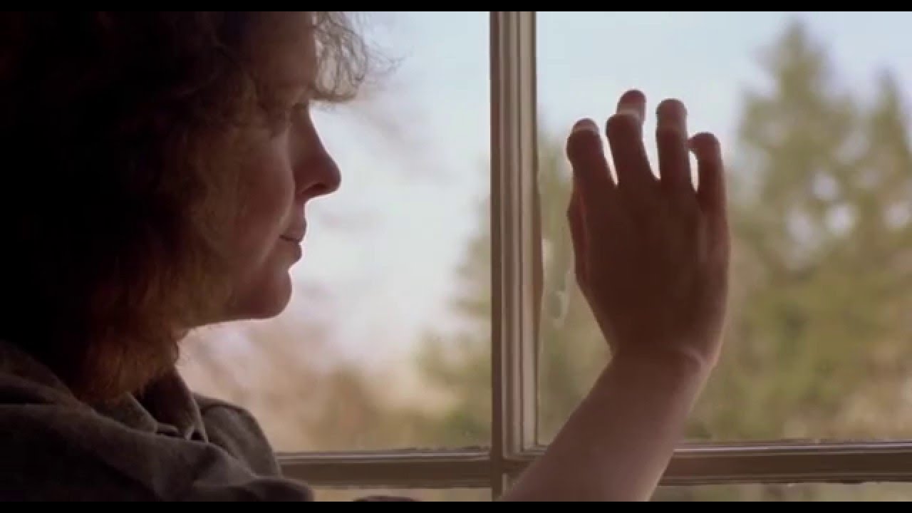 Interiors (Woody Allen, 1978) - Opening Sequence [sub. español] - YouTube