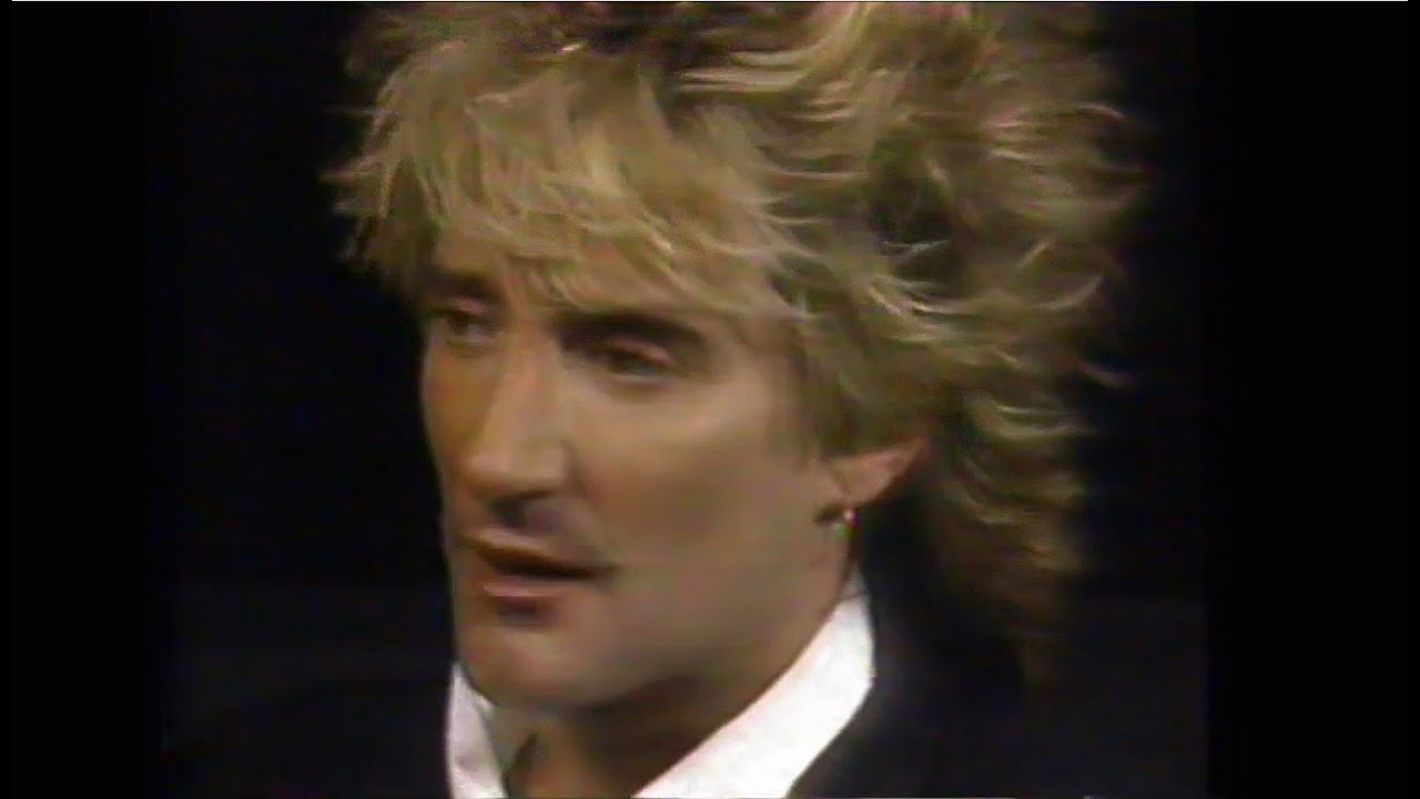 Rod Stewart - INTERVIEW "Friday Night Videos" 1984 - YouTube
