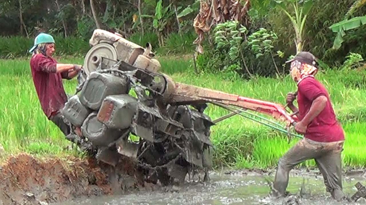 Part2...!! Joki Traktor Sawah Profesional Kerjanya Cepat - YouTube