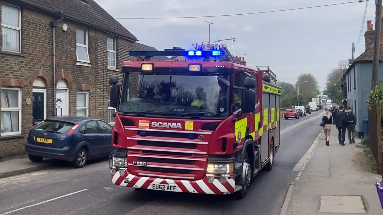 Kent Fire & Rescue Service Scania P280 Pump responding! - YouTube