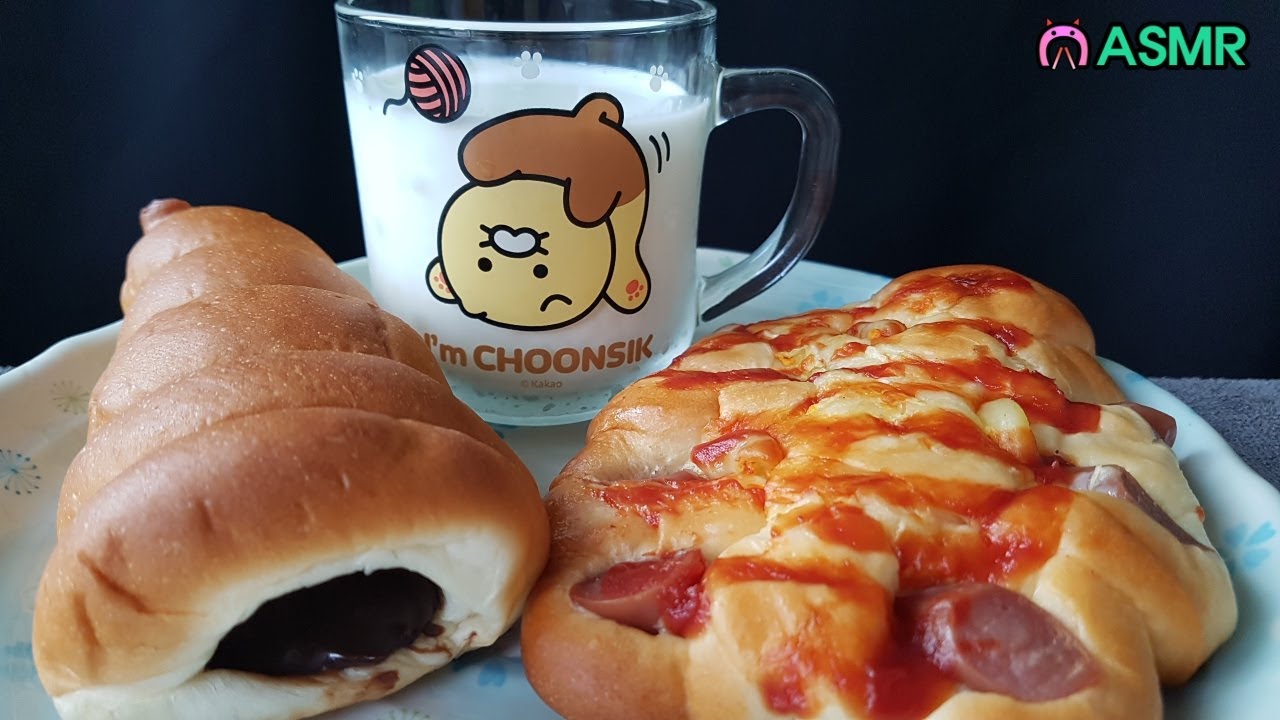 피자빵 초코소라빵 우유 pizza choco bread, milk ASMR - YouTube