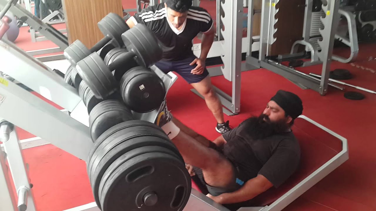 Sikh Bodybuilder Doing Half Ton Leg Press - YouTube