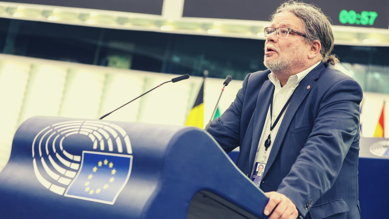 "The EU is shooting itself in the foot" | ECR MEP Alexandr Vondra on ...
