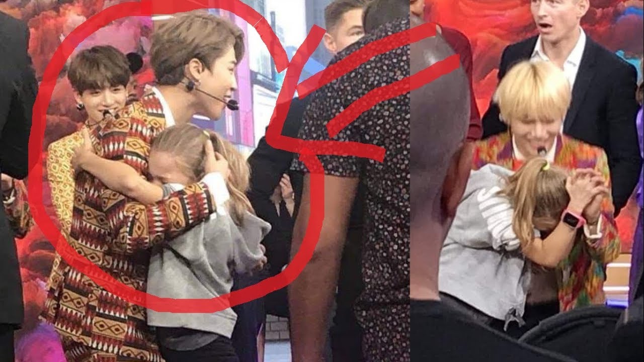 [ FANCAM ] 180926 JIMIN BTS ( 방탄소년단 ) hugged little girl fan 'SO SWEET ...