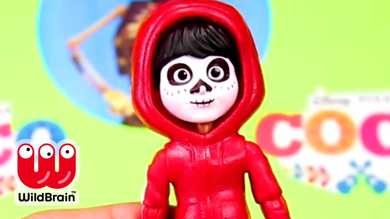 PIXAR COCO MOVIE GAME - Spin the Wheel with Fingerlings | Miguel Rivera ...