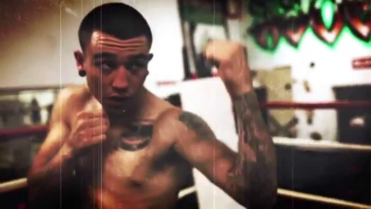 Oscar De La Hoya's new signed boxer Roy Tapia [Sponsored by Carmelita ...