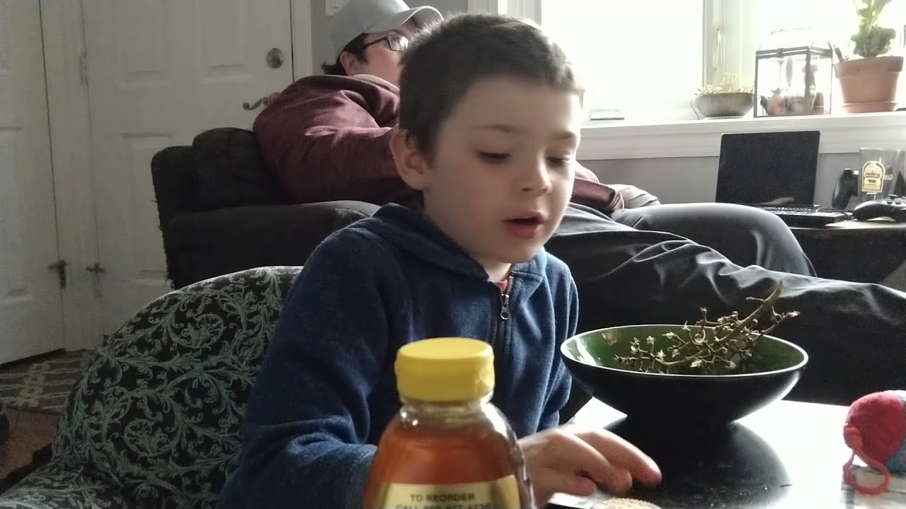 Cooking with Noah - cheese and crackers - YouTube