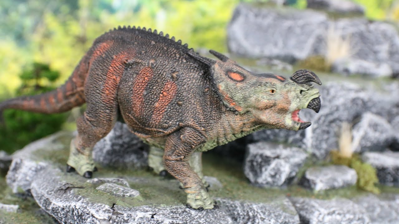 Papo Einiosaurus! - YouTube