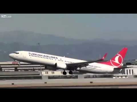 Turkish Airlines tail strike and go around at Malaga airport !!!