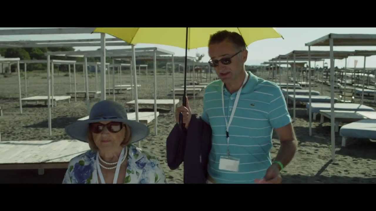 Atomski Zdesna (From Zero To Hero) (2014) - Moma i mama - YouTube