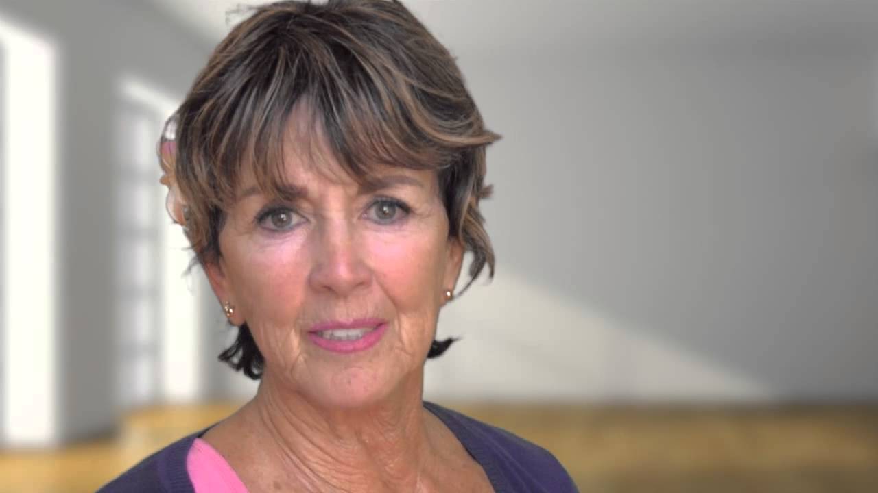 Roberta Hewson Teacher Profile (Fitness) - YouTube