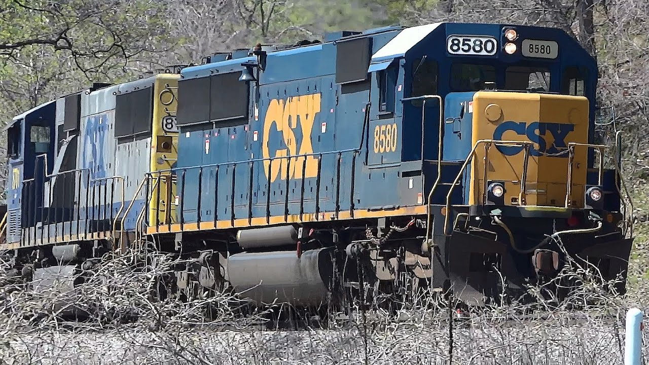 2 EMD's Pulling CSX Work Train With Lots Of Aircraft - YouTube