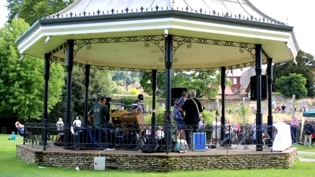 Cryin' Out Loud Godalming Bandstand August 2014 - YouTube