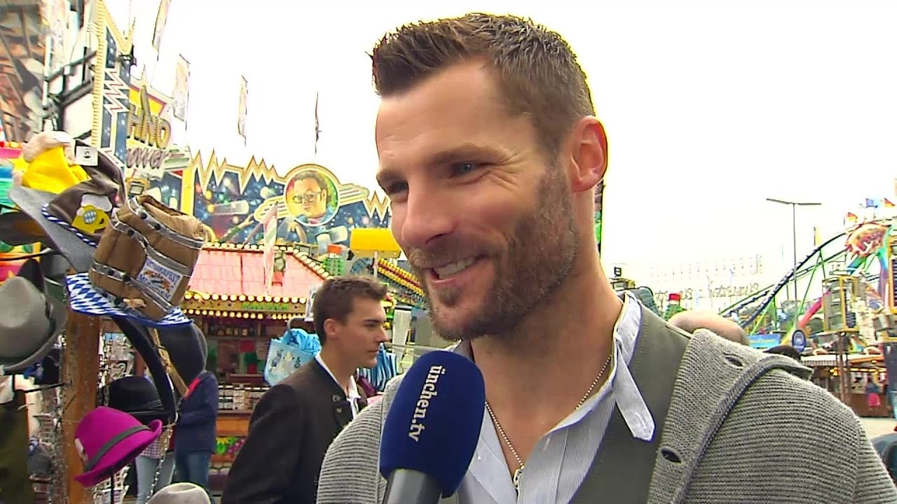 Oktoberfest 2016: Martin Tomczyk - DTM-Fahrer aus Rosenheim - YouTube