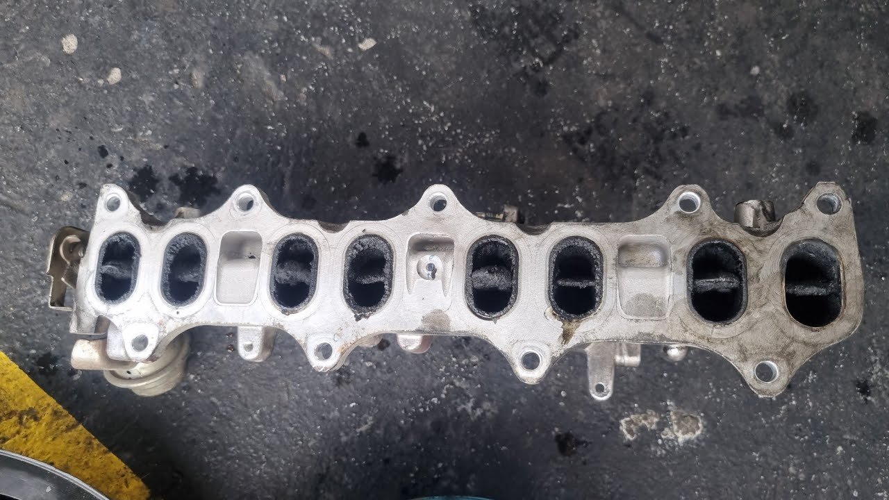 Toyota innova heavy pms clean egr valve & intake manifold ...