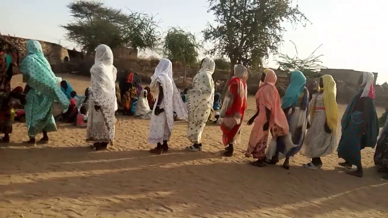 [VIDEO] BEST TRADITIONAL DANCE OF THE MABA TRIBE OF CHAD - YouTube