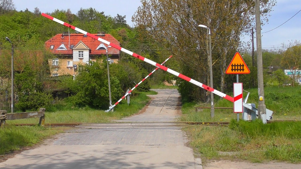 [4K] Przejazd kolejowy, Gorzów Wielkopolski ul. Kasztanowa | Polish ...