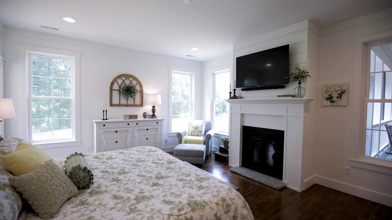 Valley View Farmhouse - YouTube