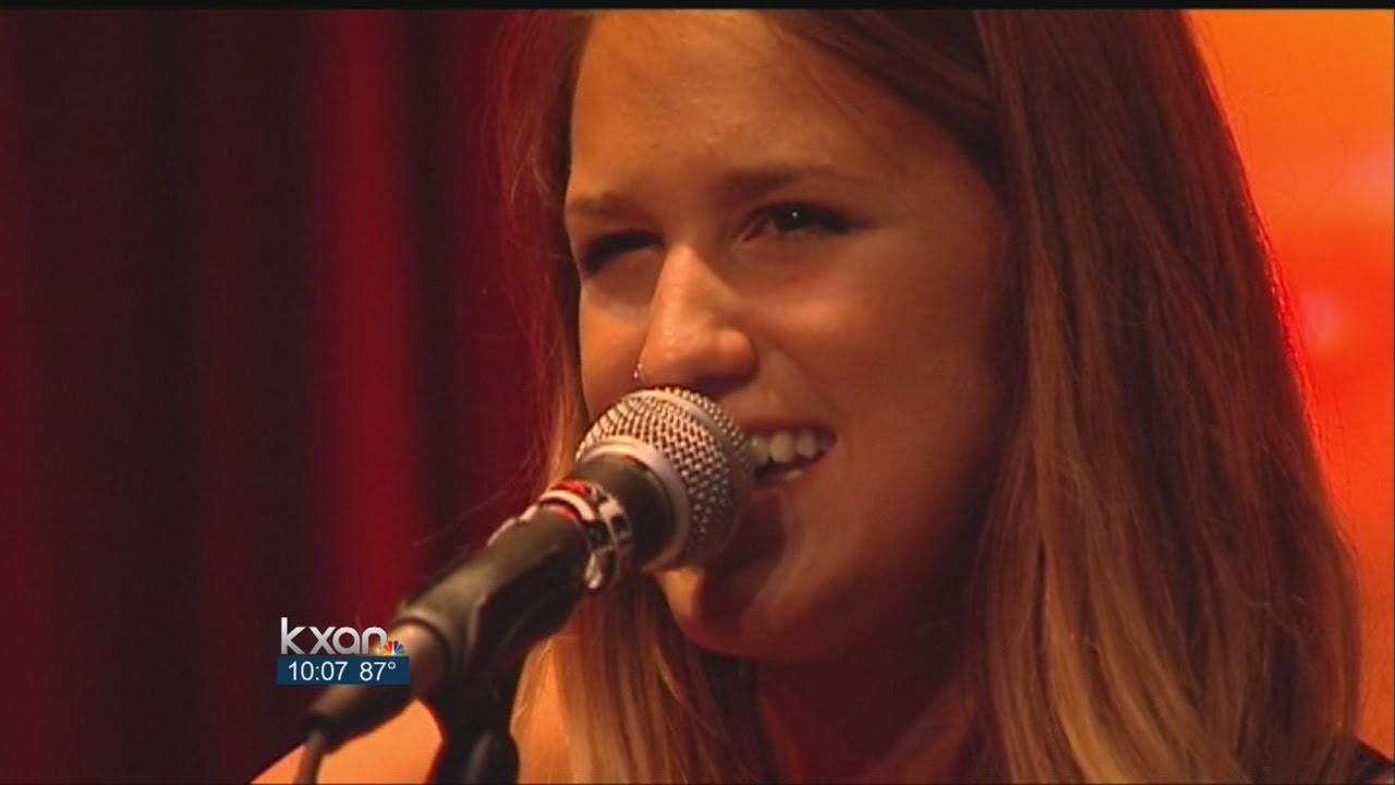 The Voice contestant makes most of appearance on show - YouTube