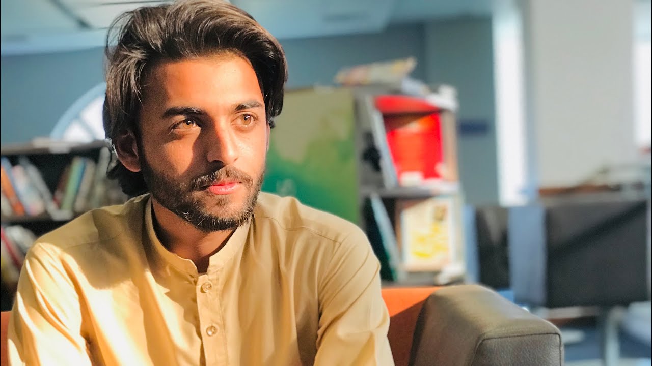 A day in GARRISON LIBRARY - MULTAN - YouTube