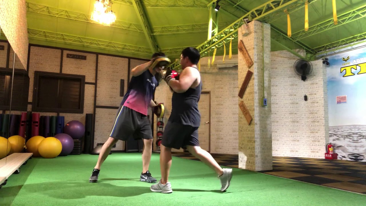 術科影片:2020年6月7、8號高雄場次 Thump Boxing L1+2學員 ：梁政嘉 術科影片考試 - YouTube