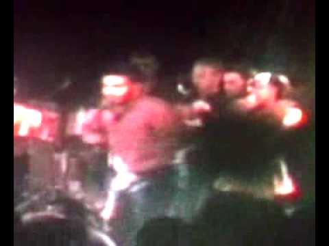 Dimitris Tsakiris live tsiftetelia - YouTube