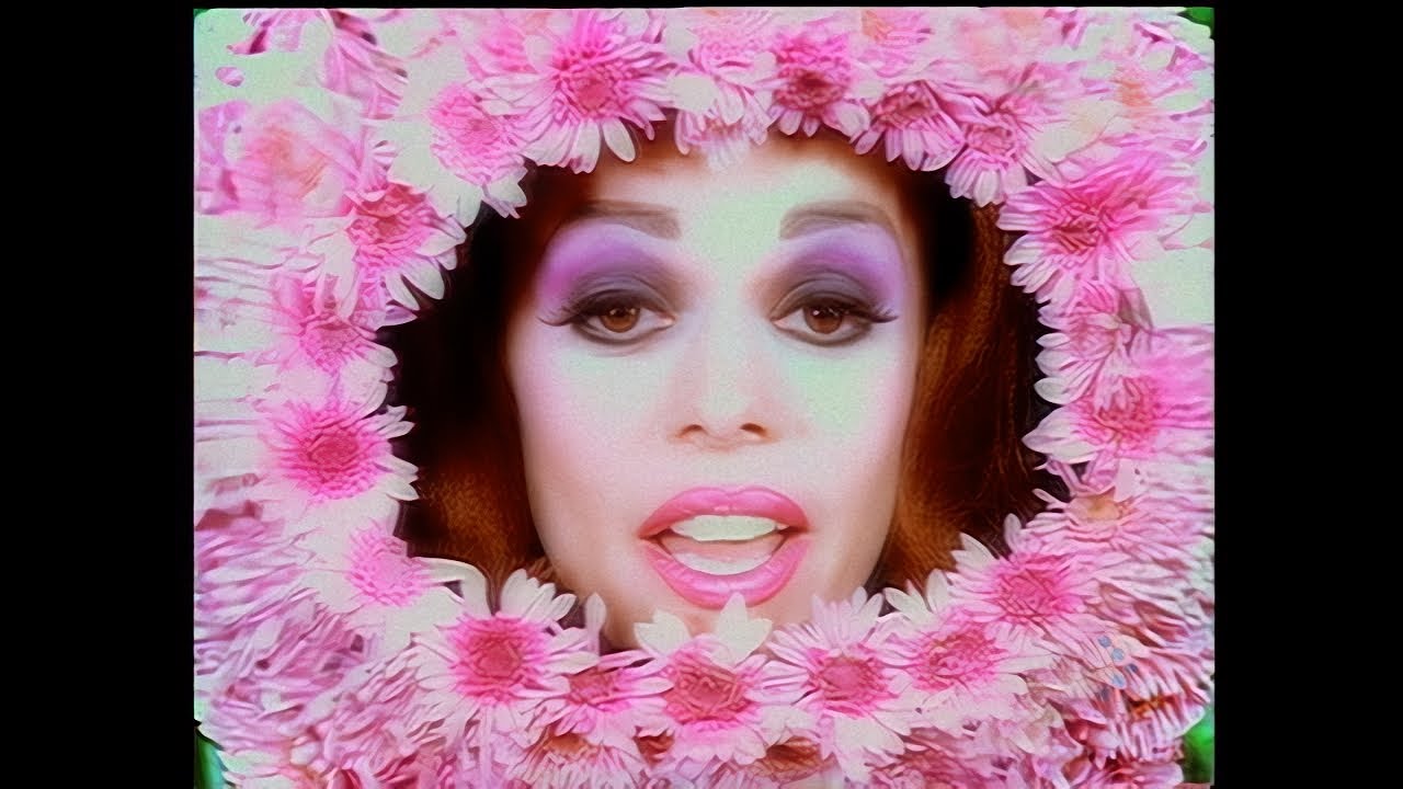 Deee-Lite - Power Of Love [Remastered] - YouTube