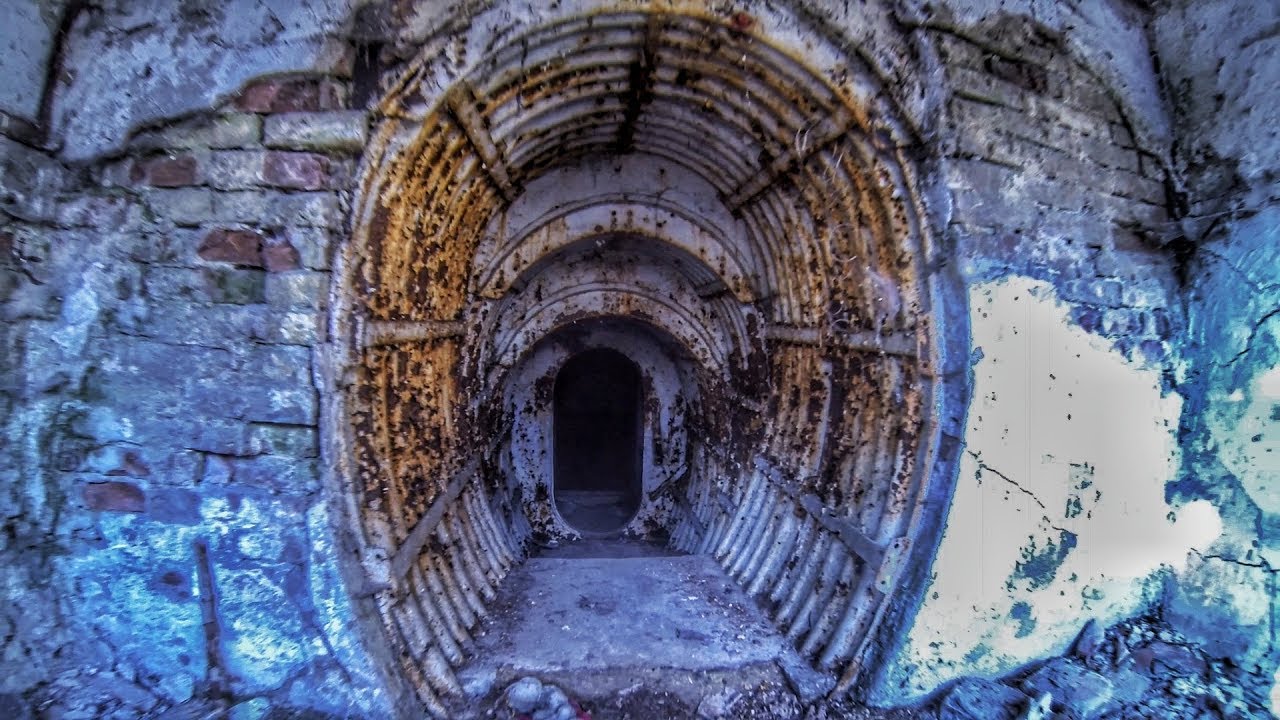 URBEX: Podzemní velitelské stanoviště/ Underground command post - YouTube