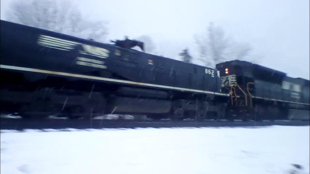 NS 170 with SD40E #6342 and NS 862 Yard slug - YouTube