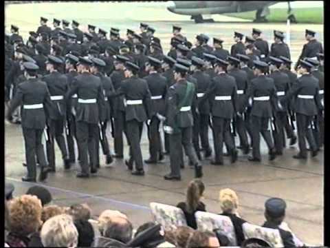 RAF Swinderby passing out parade 28th Nov 1990 - YouTube
