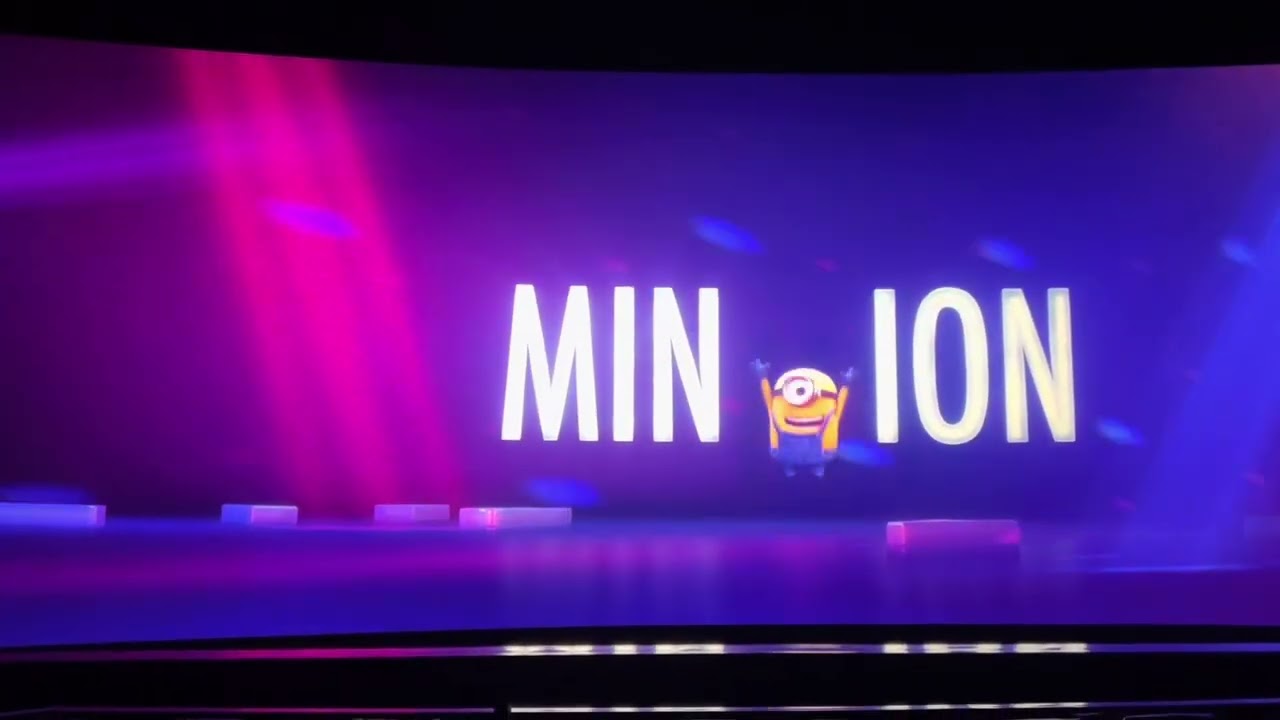 Minions 2 Audience Reaction | Crowd Reacts to Minions 2 Rise of Gru ...