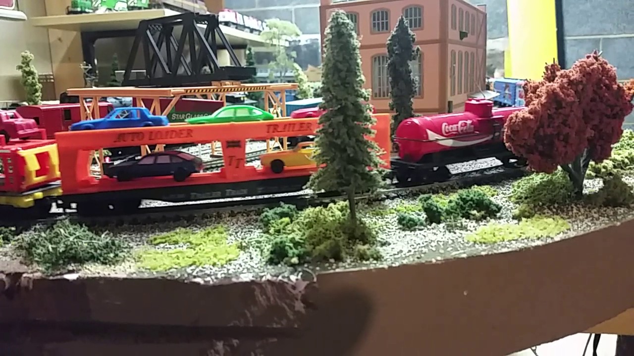 Ho Train Layout tyco special - YouTube
