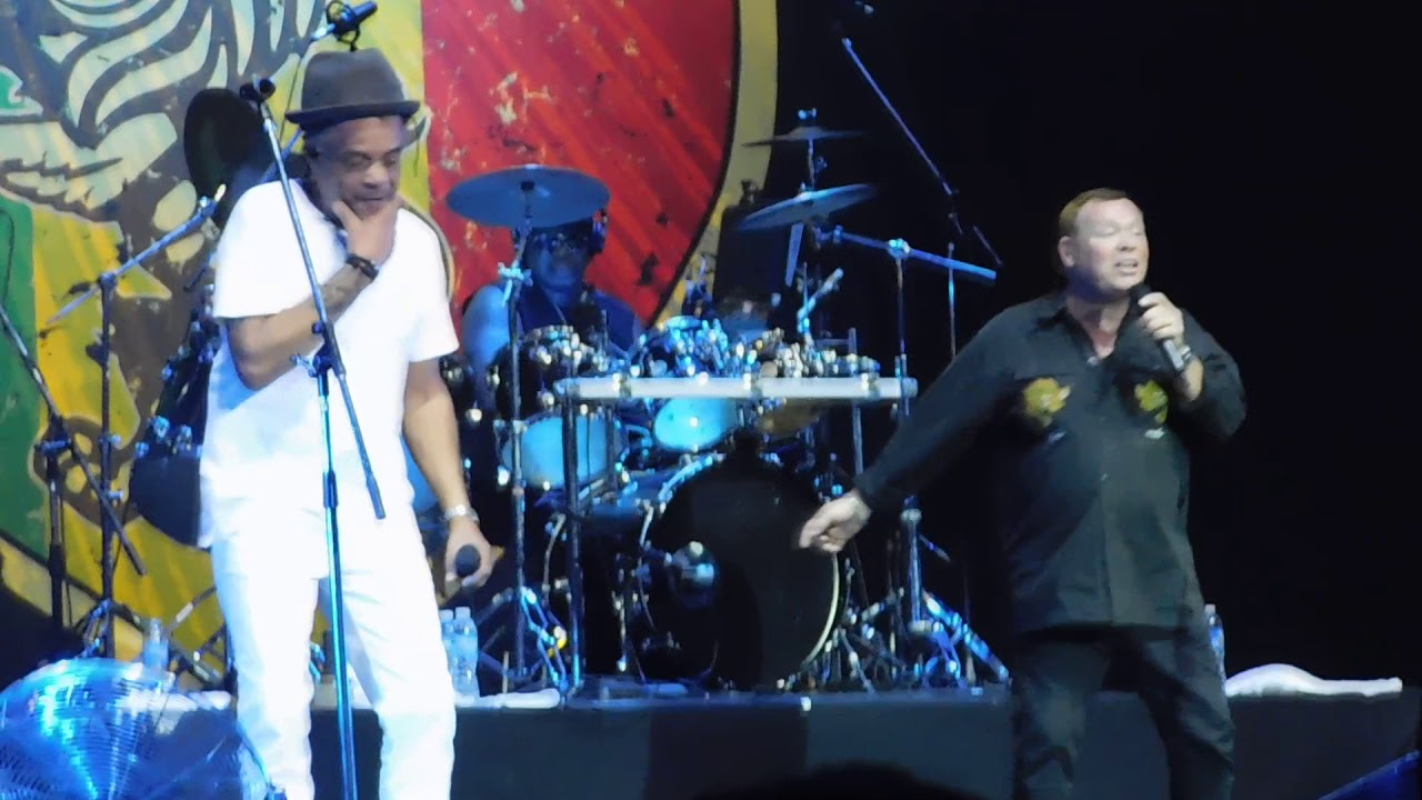 UB40 feat Ali Campbell, Astro & Mickey Virtue - Silhouette- Luna Park ...