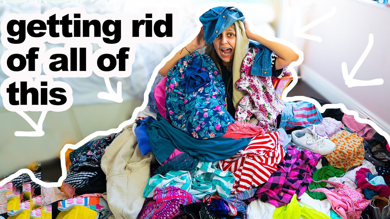 MASSIVE closet clean out 2020 - getting rid of all my CLOTHES with Mimi ...