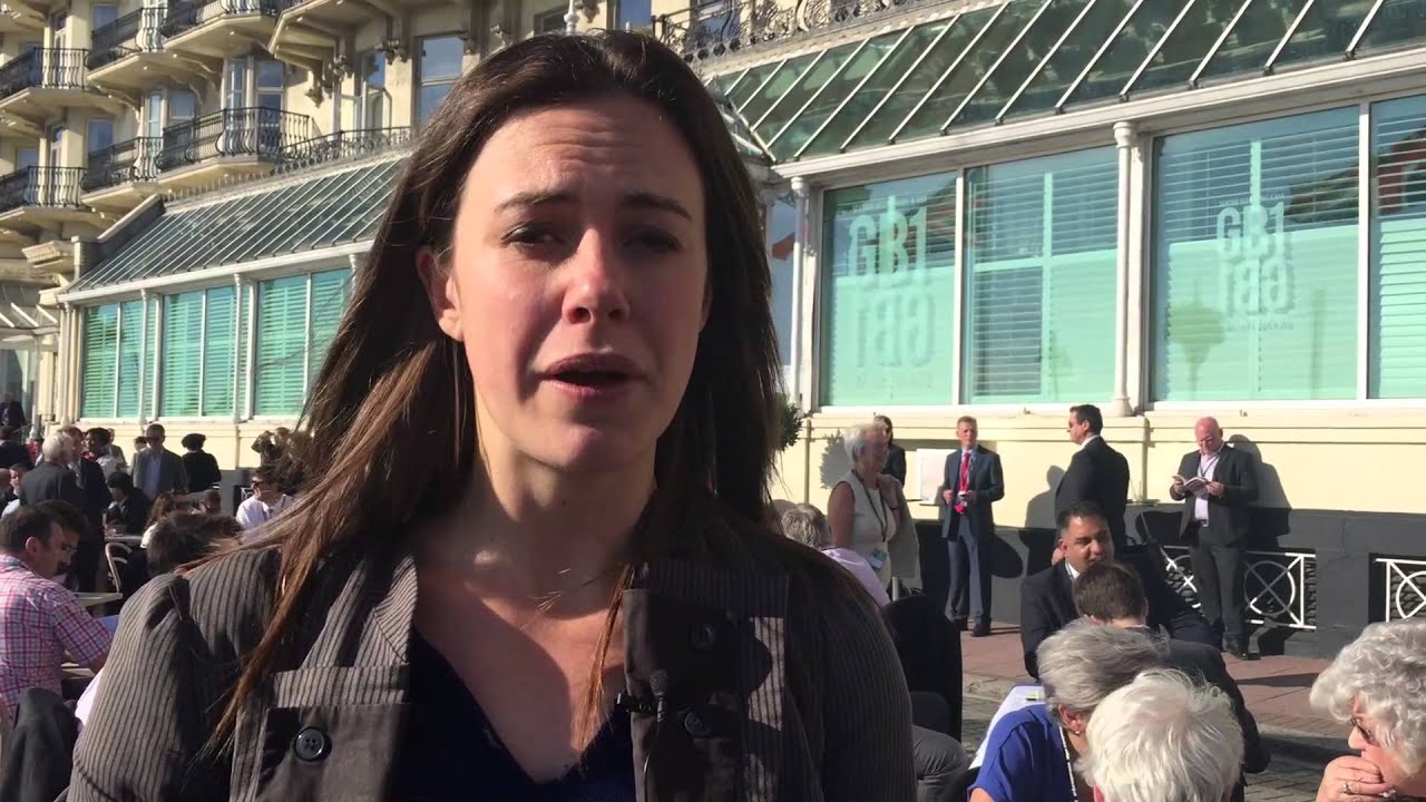 Isabel Hardman on day two of Labour conference - YouTube