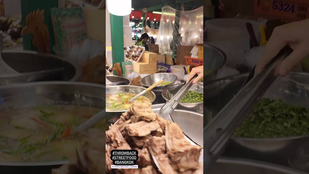 #streetfood in #bangkok is Banging! This is the Leng Zaab, boiled pork ...