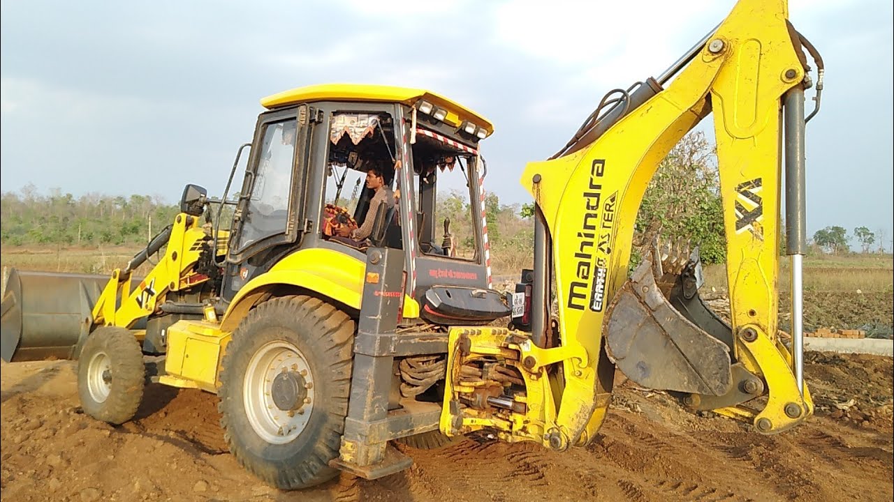 WOW!!! AMAZING WORK BY MAHINDRA EARTHMASTER BACKHOE LOADER LOADING SAND ...