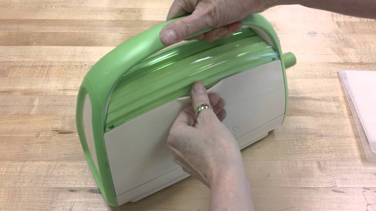 How to use the Cuttlebug - YouTube