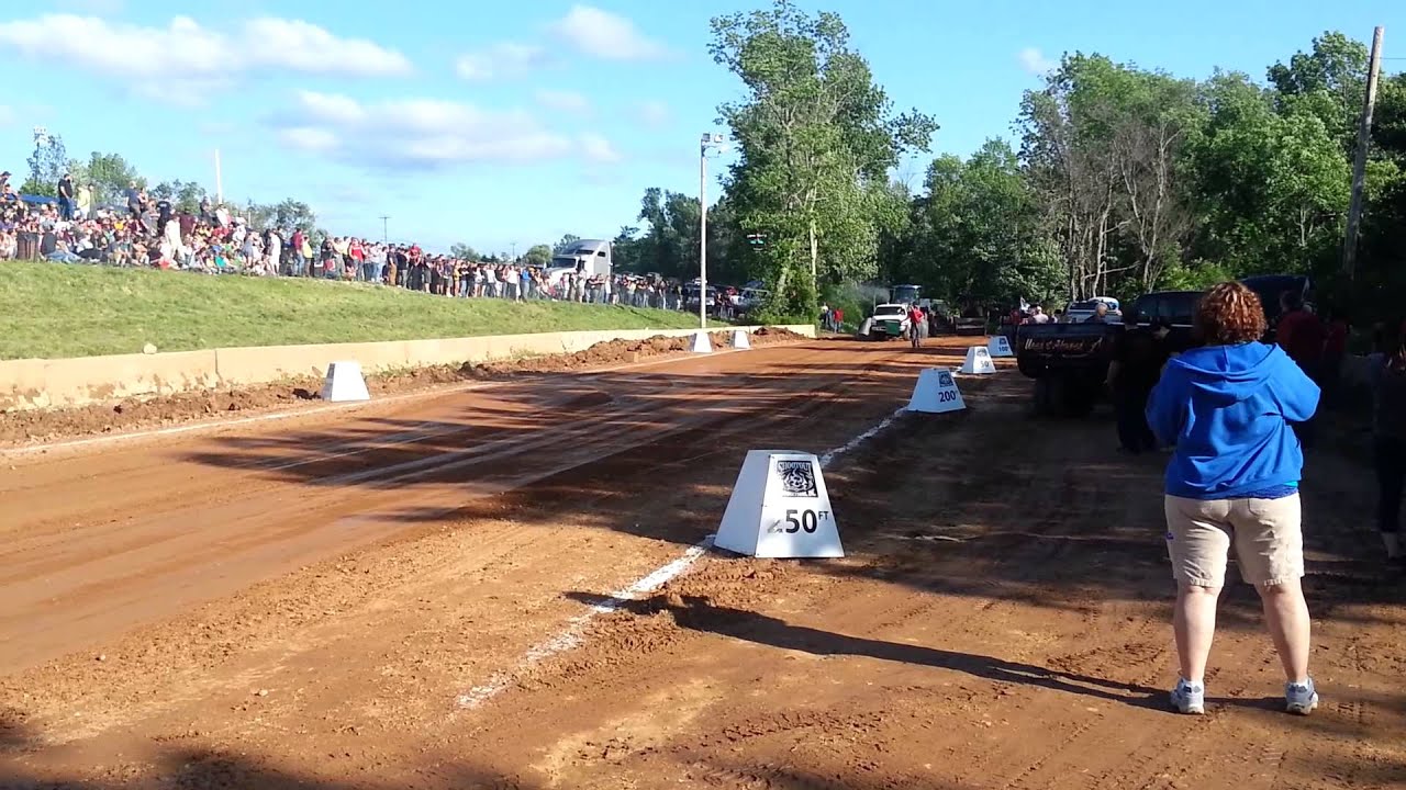 Travis Whiles Goshen stampede day 1 - YouTube