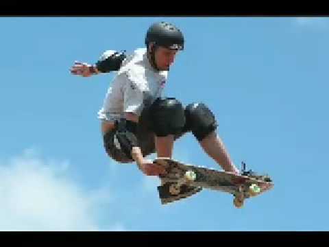 Tony Hawk falls on mega ramp!!!!!! - YouTube
